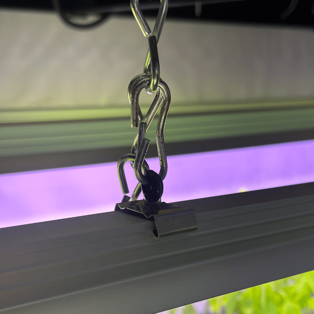 SunBlaster Hanging Clips (4/pk) - Ritchie Feed & Seed Inc.